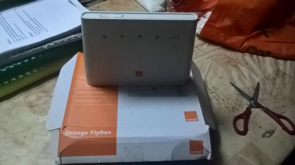 Routeur Flybox Orange 4G | BazarAfrique Côte d’Ivoire