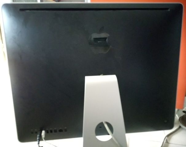IMAC CORE 2 DUO 24 POUCES | BazarAfrique Côte d’Ivoire