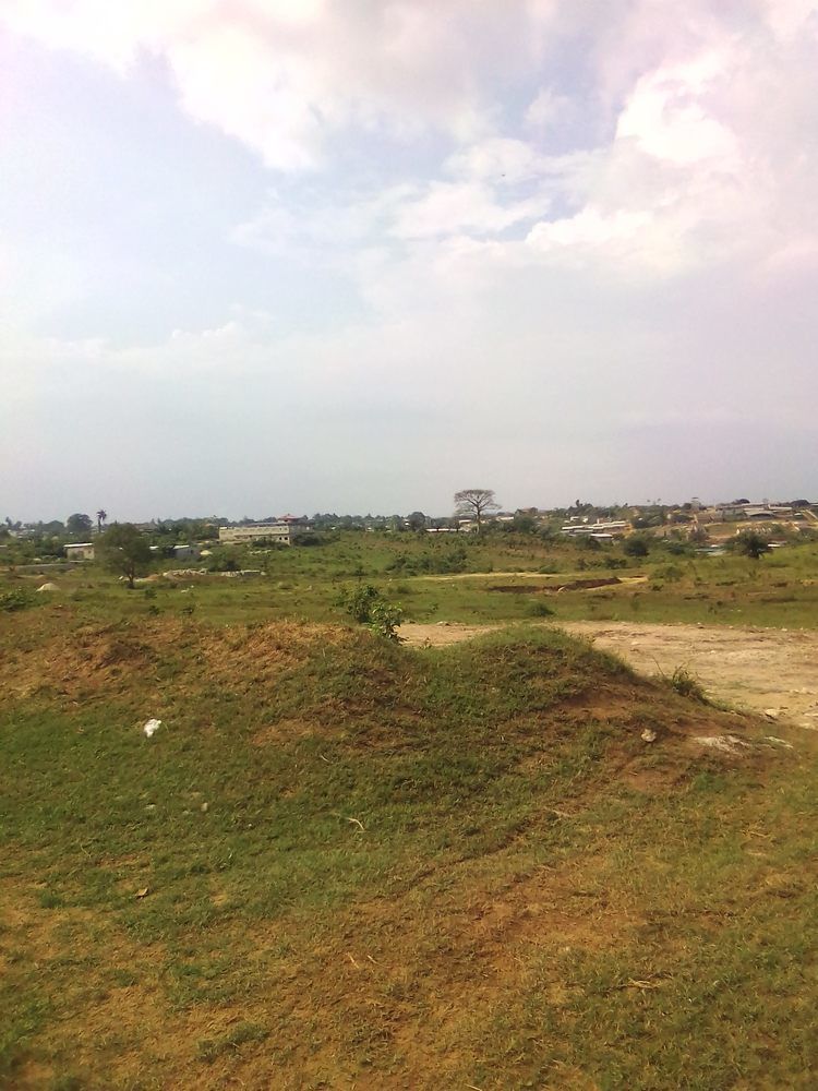 Vente d'un lot de 600m² Songon gendarmerie | BazarAfrique Côte d’Ivoire