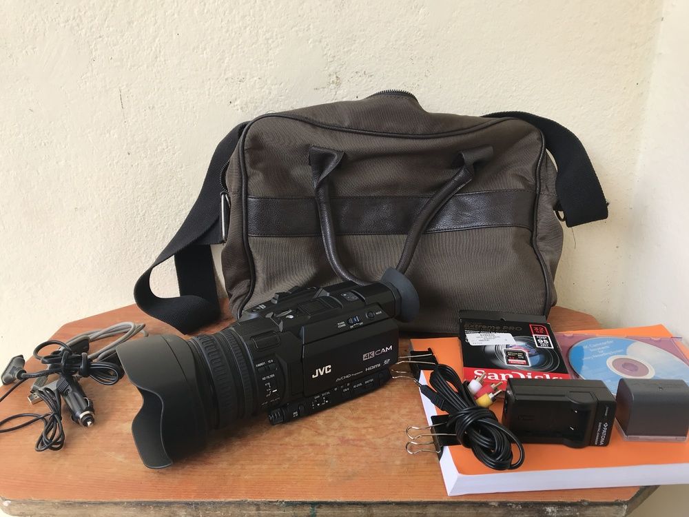 Camera Professionnelle JVC HM170E 4K | BazarAfrique Côte d’Ivoire