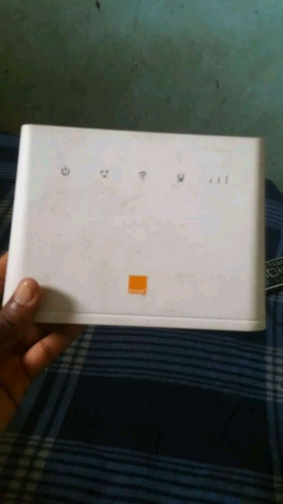 Flybox orange | BazarAfrique Côte d’Ivoire