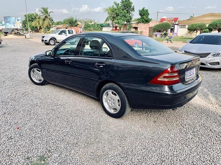 Mercedes-Benz C200 2000 | BazarAfrique Côte d’Ivoire