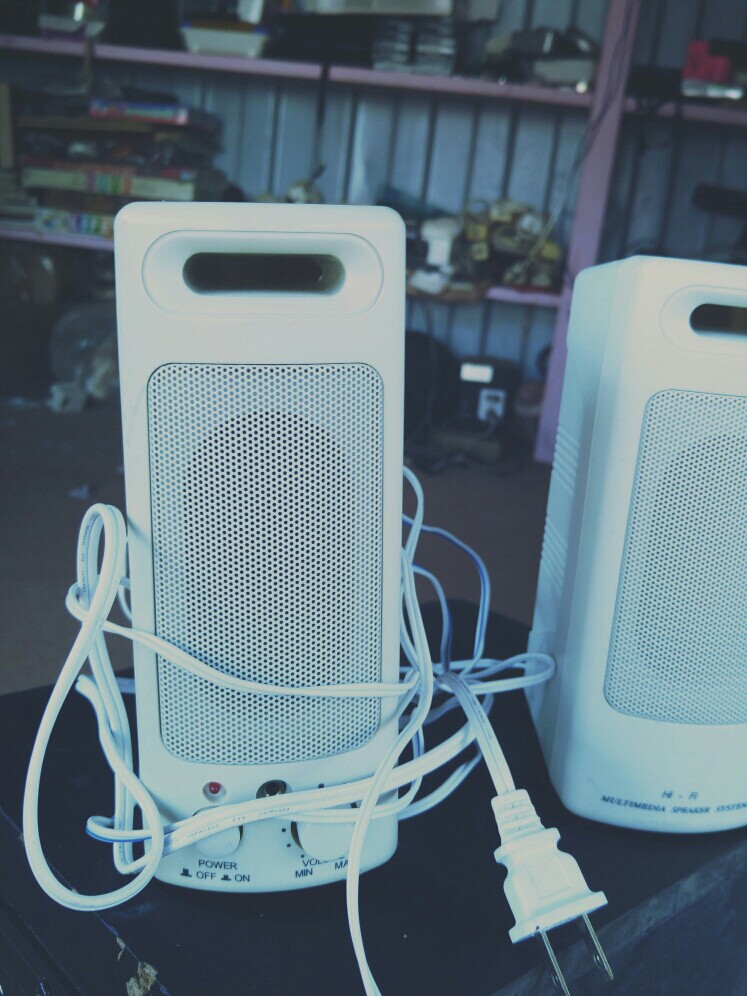 Baffles pour ordinateur | BazarAfrique Cameroun